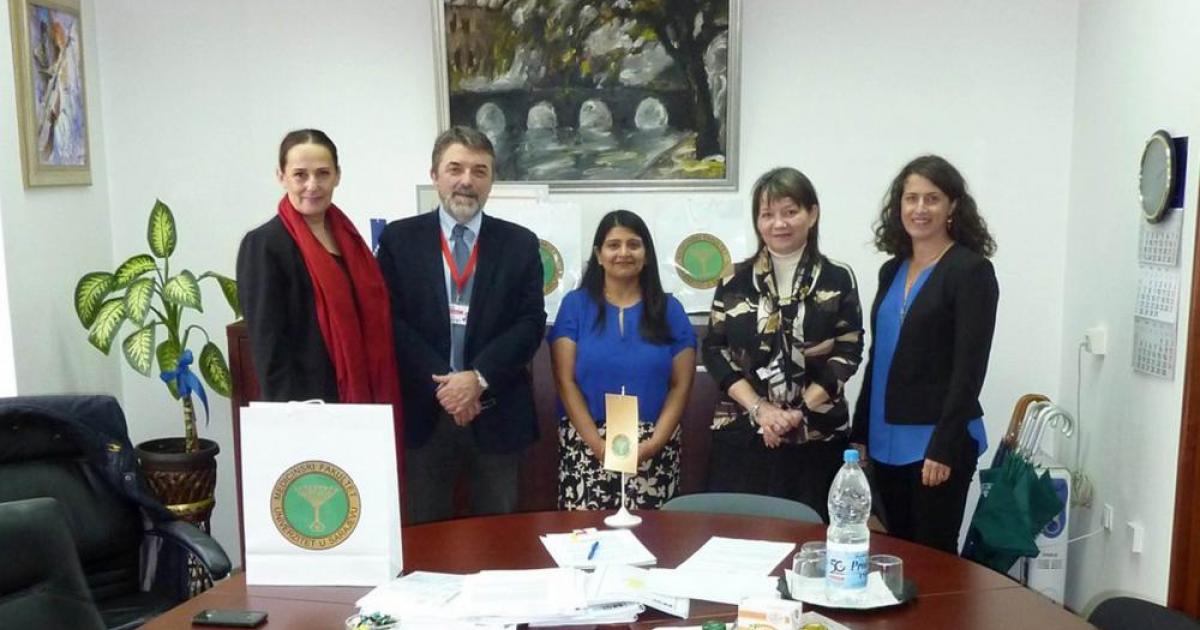 Indian Origin Doctor Wins US State Dept. 'Data for Diplomacy' Award for ...